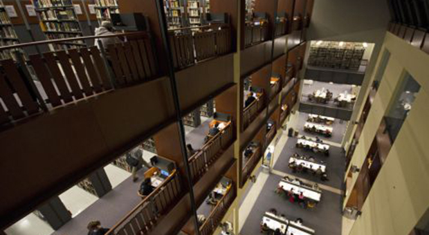 New terrace opens at Stauffer Library - The Queen's Journal