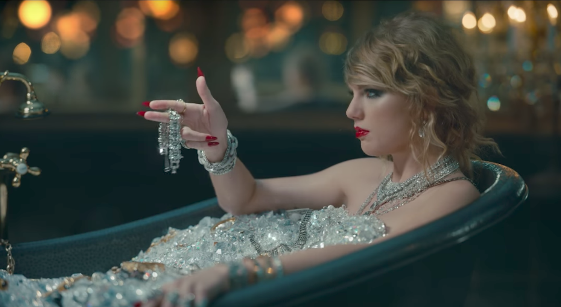 The old Taylor Swift isn’t actually dead - The Queen's Journal