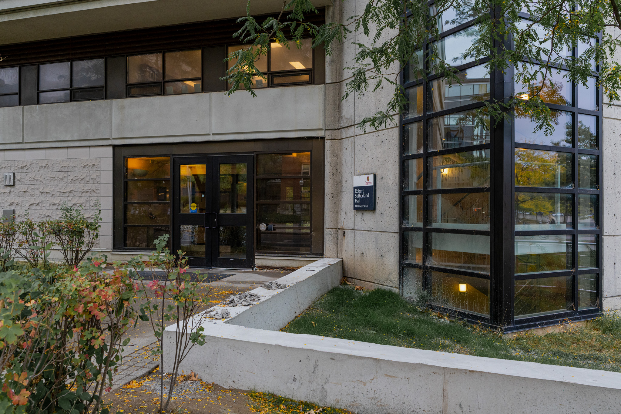 First Senate of the school year kicks off with discussions on Bill 33 ...