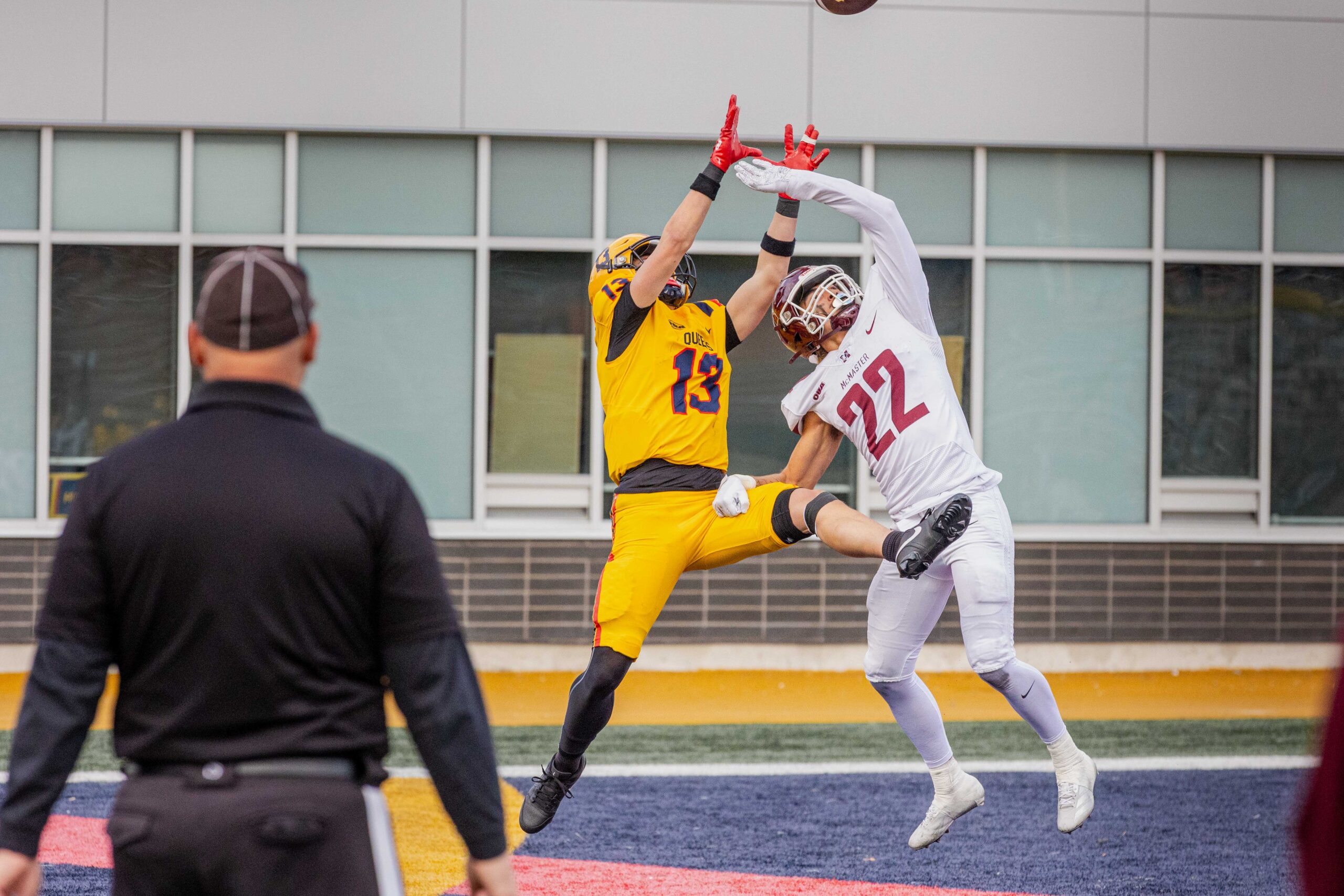 Queen’s football bounces back with commanding win over McMaster - The ...